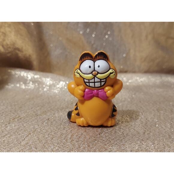 Accents | Vintage United Feature Syndicate Garfield 1978 1981 Pvc ...
